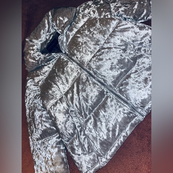 Forever 21 | Jackets & Coats | Nwot Womens Forever 2 Crushed Velvet ...